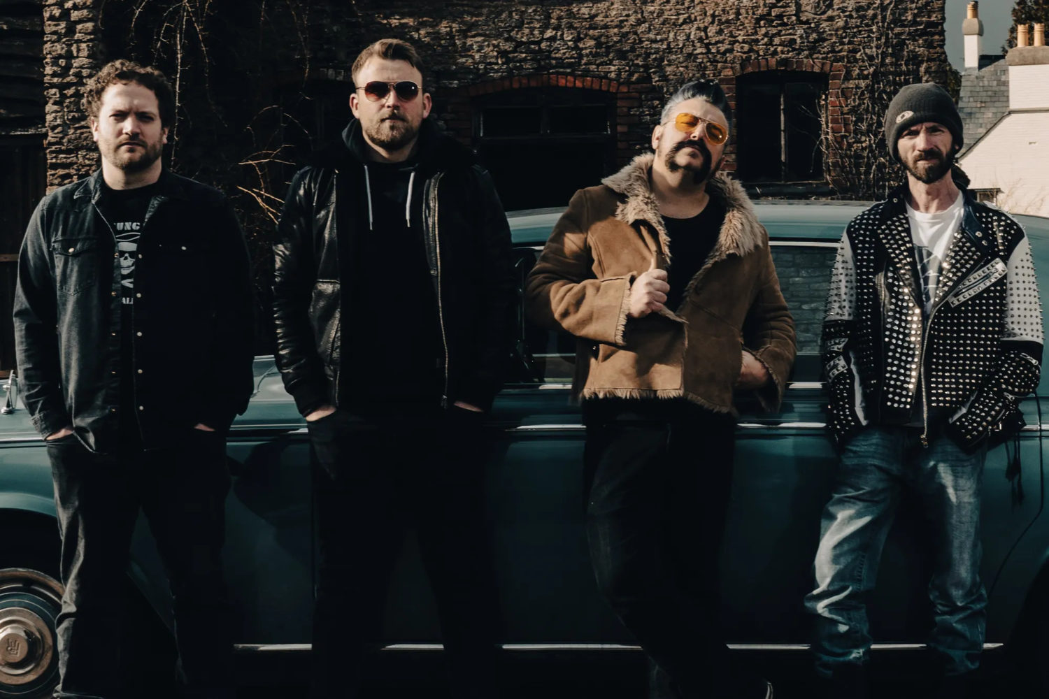 Shop Front Heroes dévoile son premier album 'SuperPowers' - Mazik